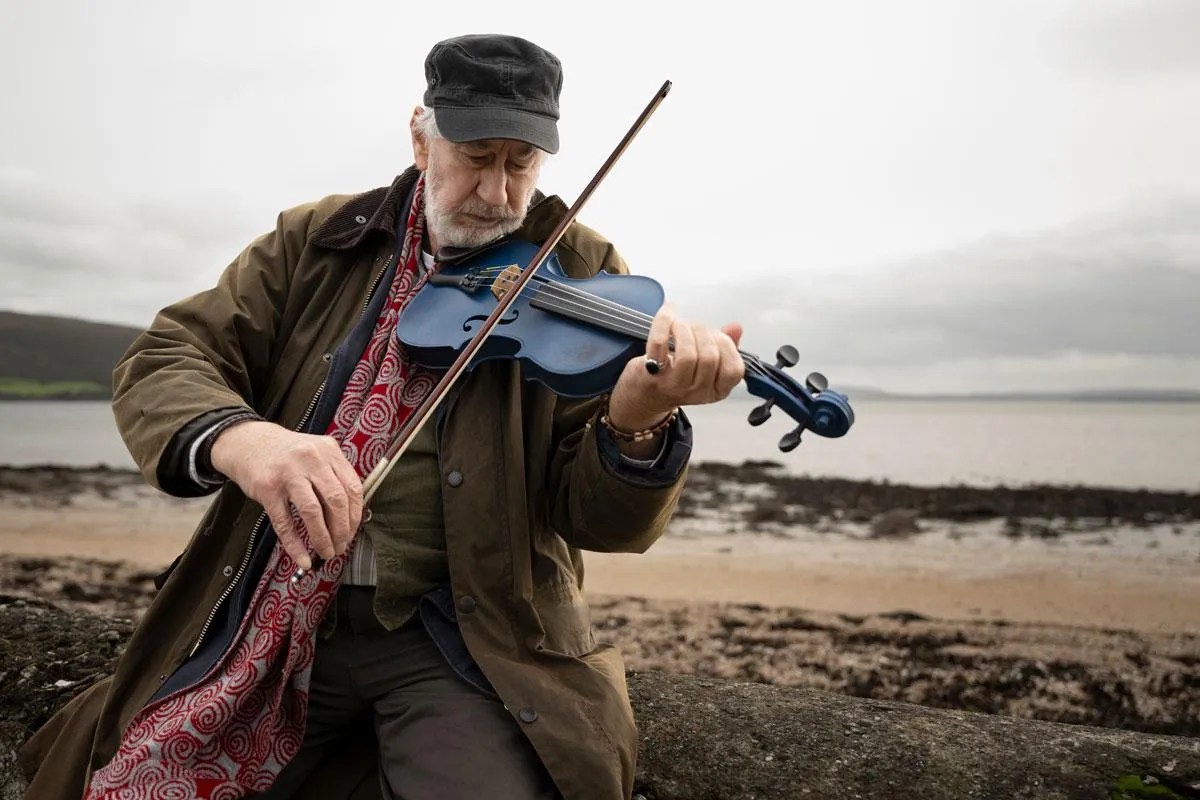 پخش فیلم فیدیل غورم - پاراج